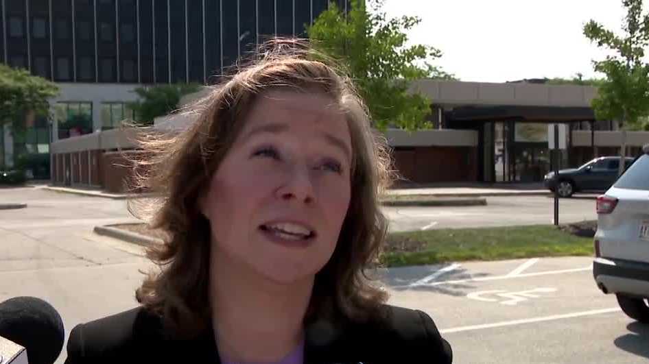 Rodriguez defends quick campaign launch for Wisconsin governor