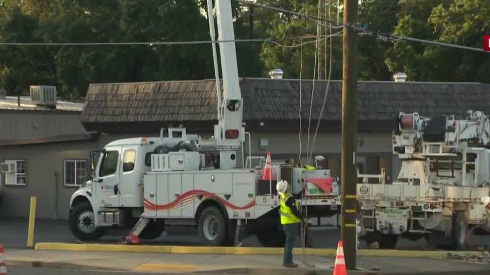 2 hurt in Citrus Height crash that damaged SMUD power pole, police say