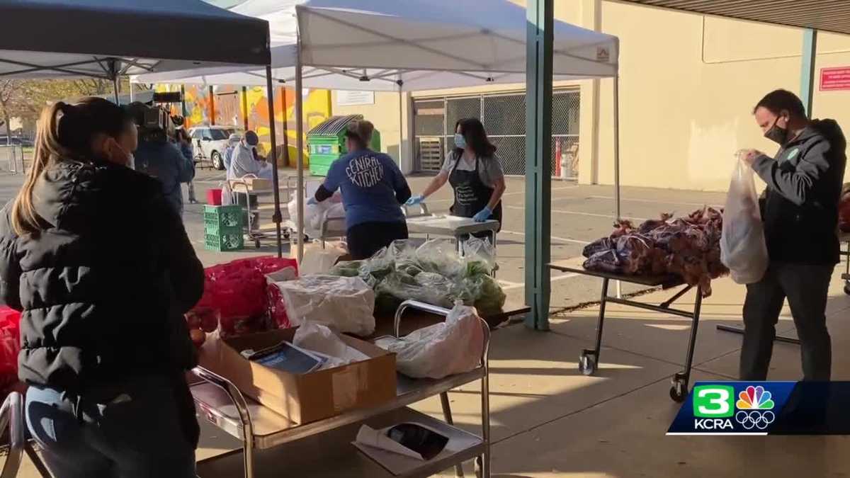 Sacramento curbside food distribution event set for 9 school sites