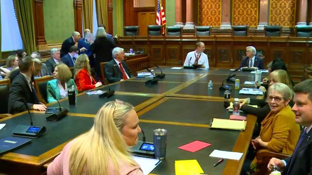 Gov. Reynolds' School choice bill to get full House vote next week