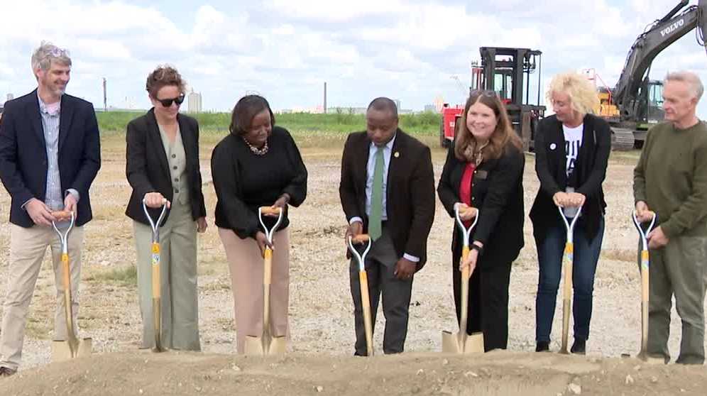 Milwaukee breaks ground on $17 million cruise ship dock expansion
