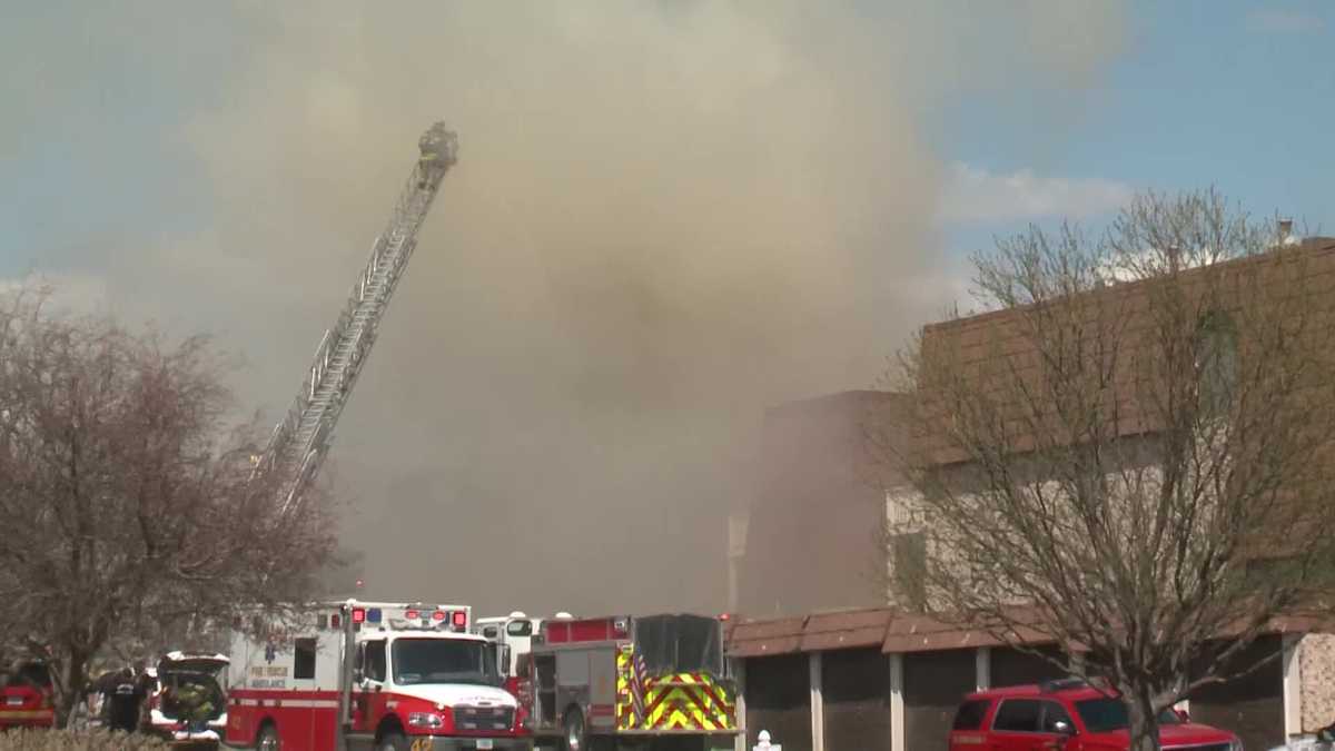 2 firefighters hurt in 3-alarm fire at Legacy Crossing apartment
