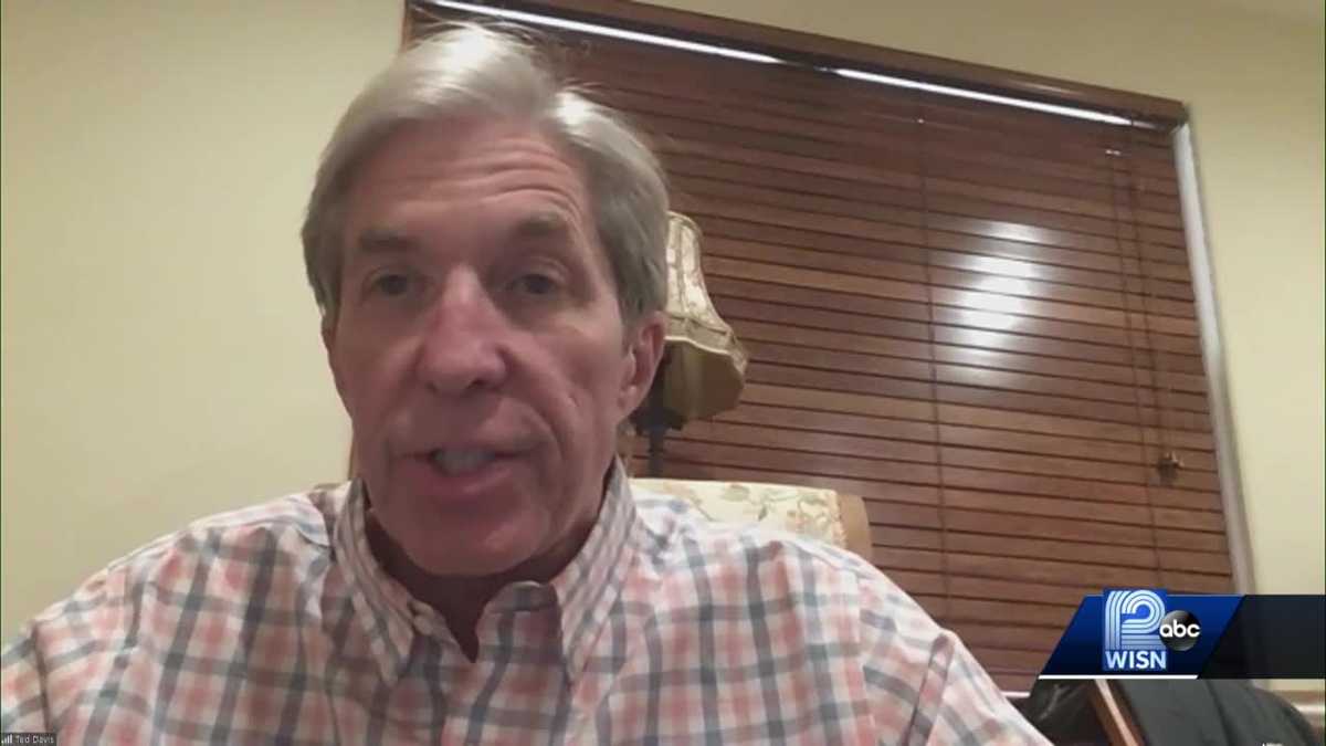 Former radio voice of the Bucks Ted Davis relives championship call