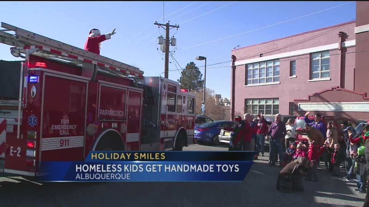 Homeless kids get handmade toys