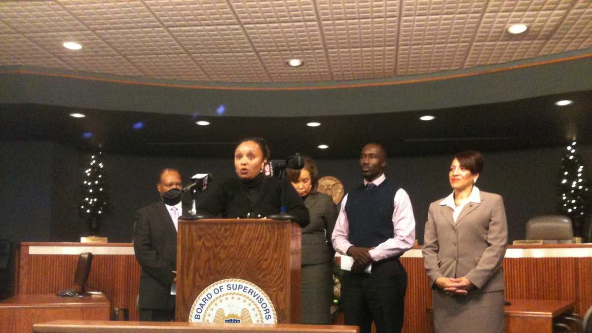 Anderson's daughter announces his resignation