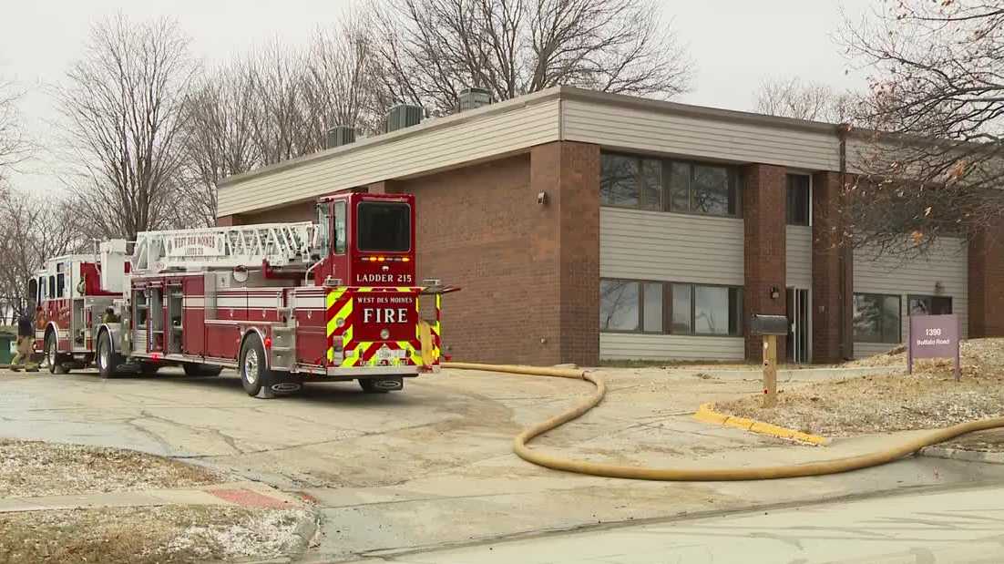 West Des Moines fire: Crews extinguish fire at priest residence near ...