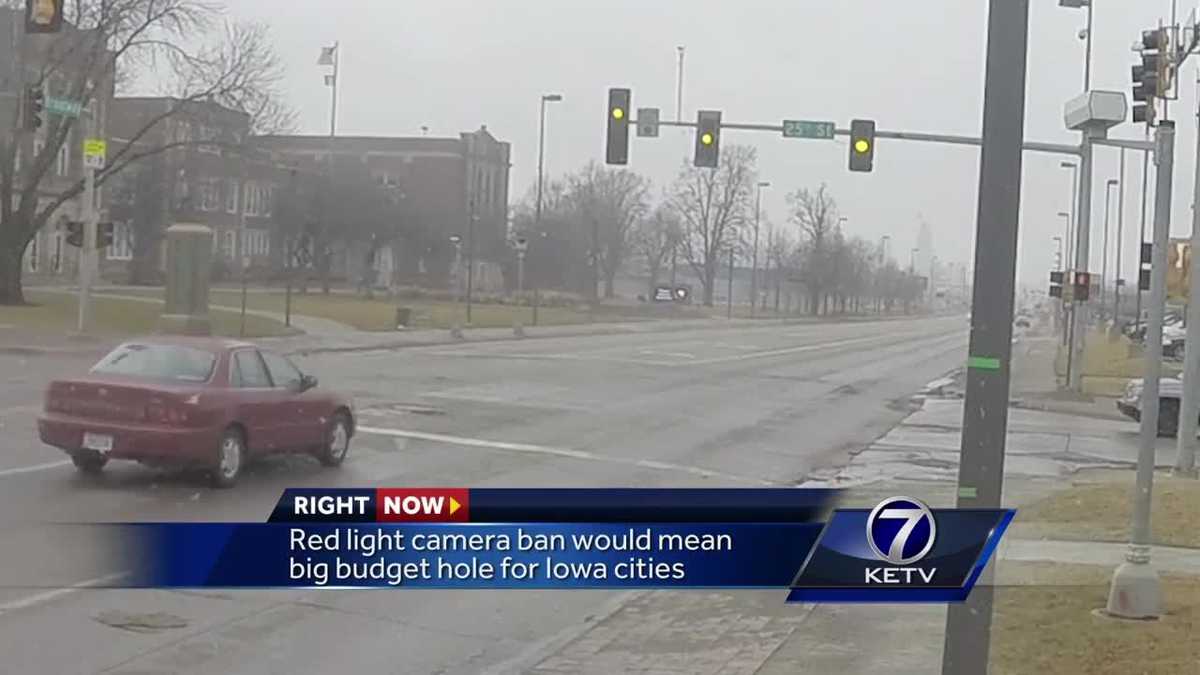 Red light camera ban would mean big budget hole for Iowa cities