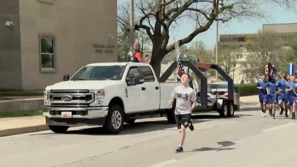 Teenager organizes tribute runs for fallen heroes