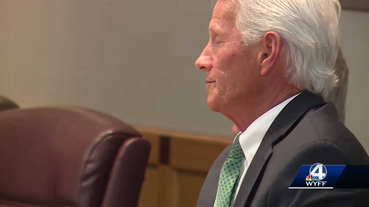 Greenville County awards Administrator Joe Kernell a new 3 year contract