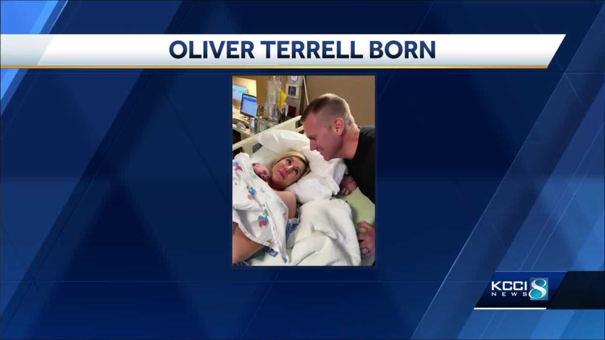 KCCI reporter Laura Terrell welcomes new member to the family