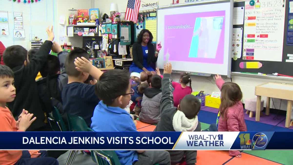 Meteorologist Dalencia Jenkins visits Glendale elementary school