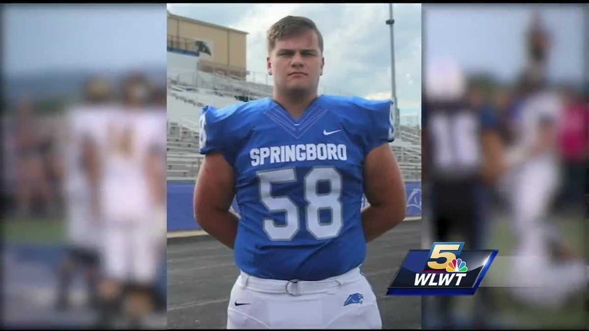 Rival teams band together for Springboro football player fighting leukemia
