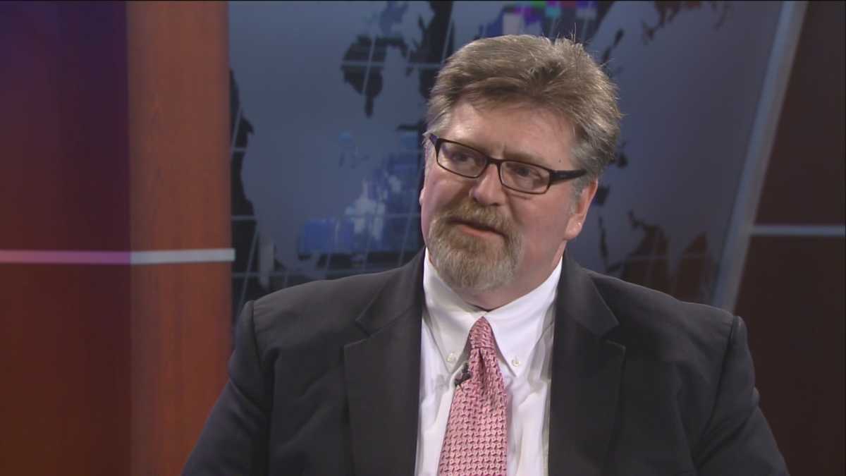 Political expert chats with reporter Mike Luery on race for governor