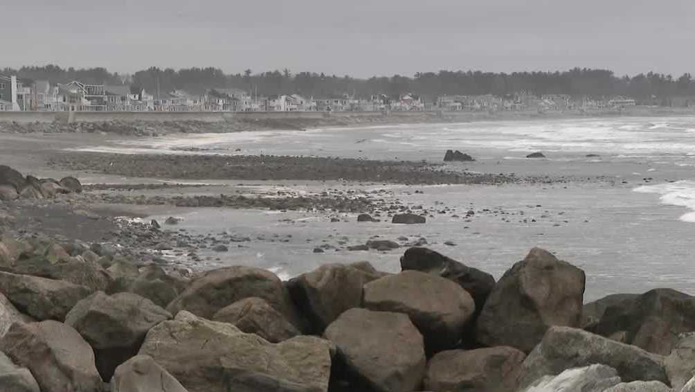 Coastal communities in NH watch for flooding during storm