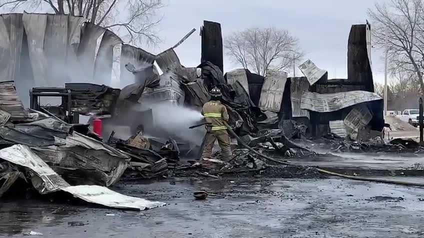 2 injured in Fort Dodge fire that leaves building a complete loss