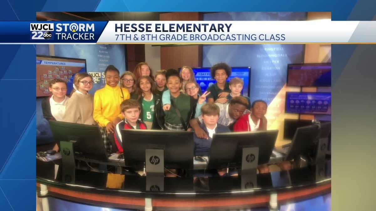 Broadcast students from Hesse Elementary visit the WJCL studios