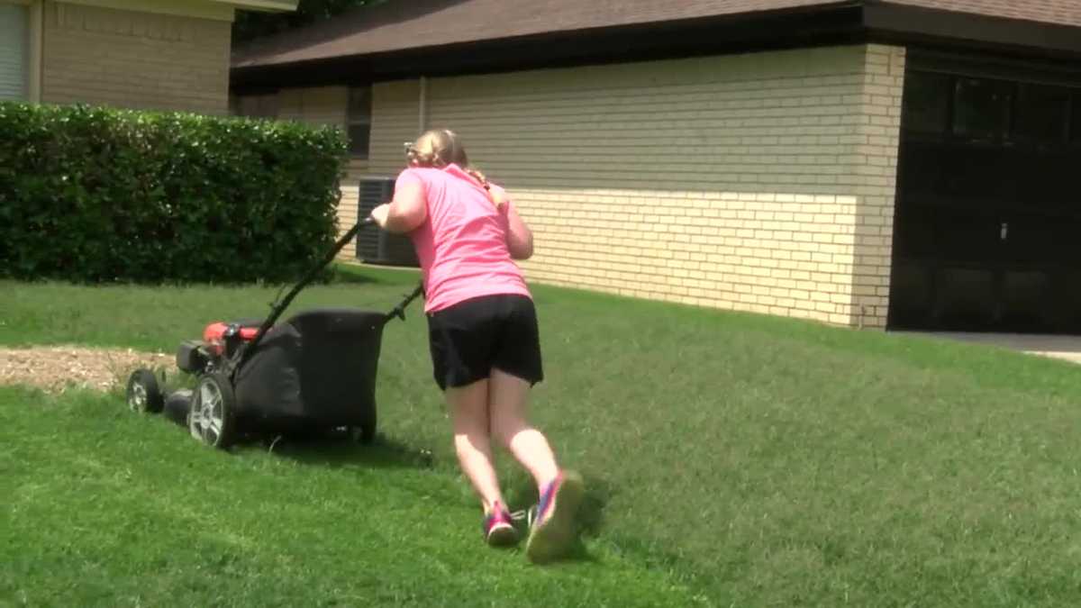 Texas 10-year-old mows 100 lawns for Disney trip