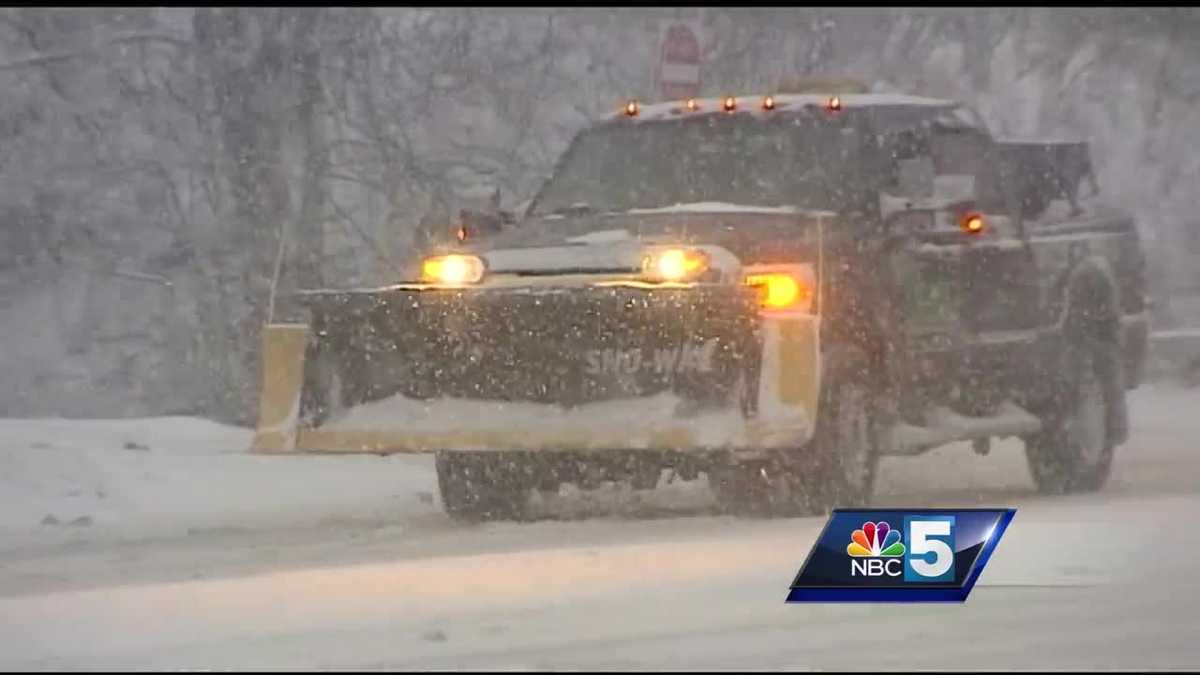 Winter snow storm means travel struggles in Vermont
