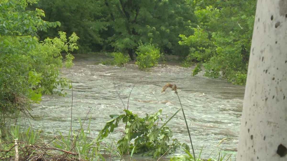 Closely watching Iowa's flooded rivers and streams