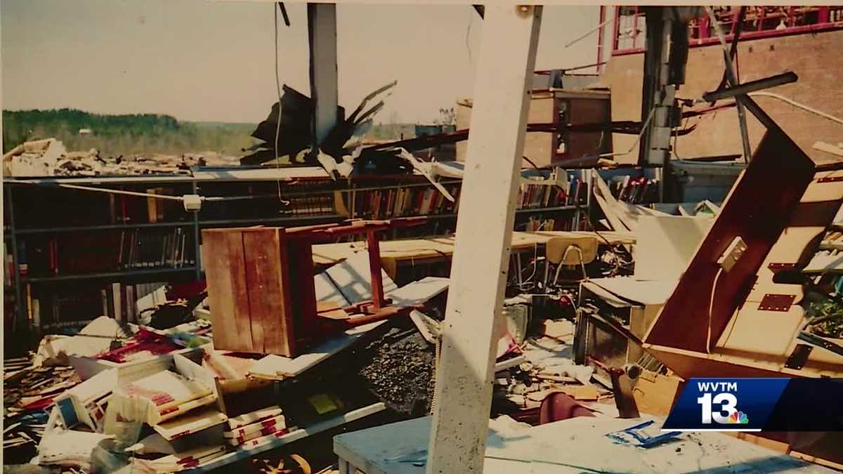 Oak Grove High School remembers devastating April 1998 tornado