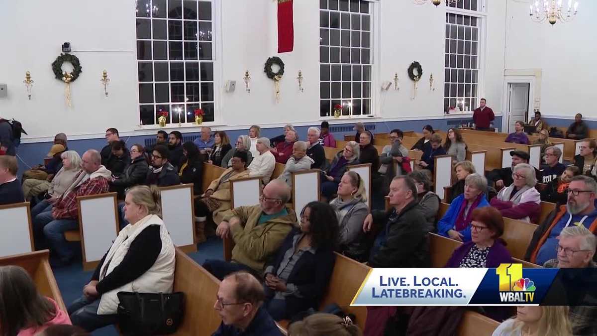 Public safety meeting held nearly 1 month after mass shooting