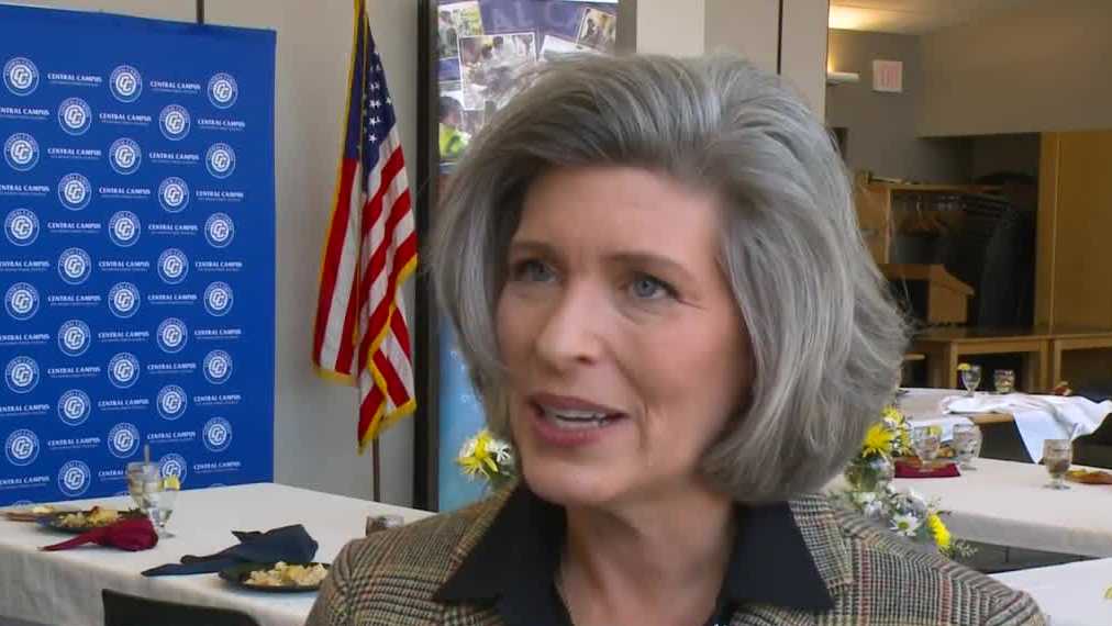 Ernst visits Des Moines Friday