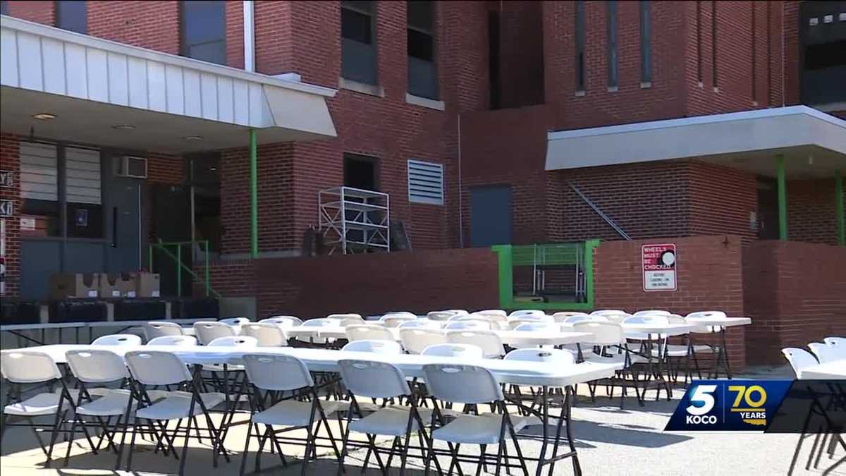 Oklahoma School for the Deaf feeds tornado victims, volunteers