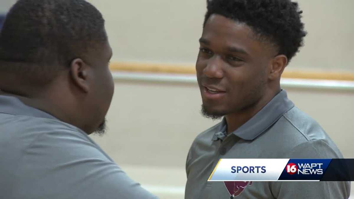 MSU standout spreads holiday cheer to young patients