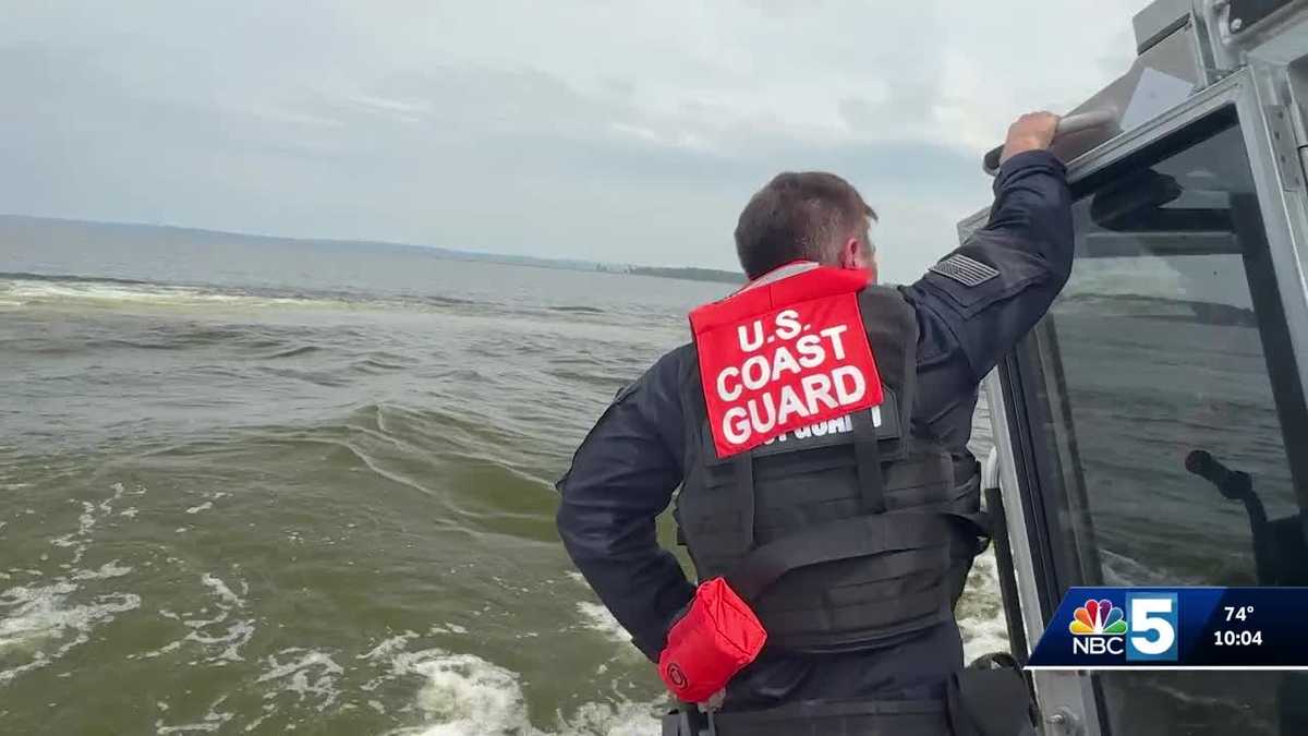 Indonesia streaming bokep opened the door to a hot woman