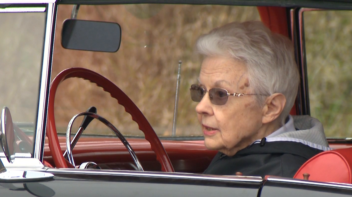 '57 Lady' ready to give up her Bel Air after 60 years