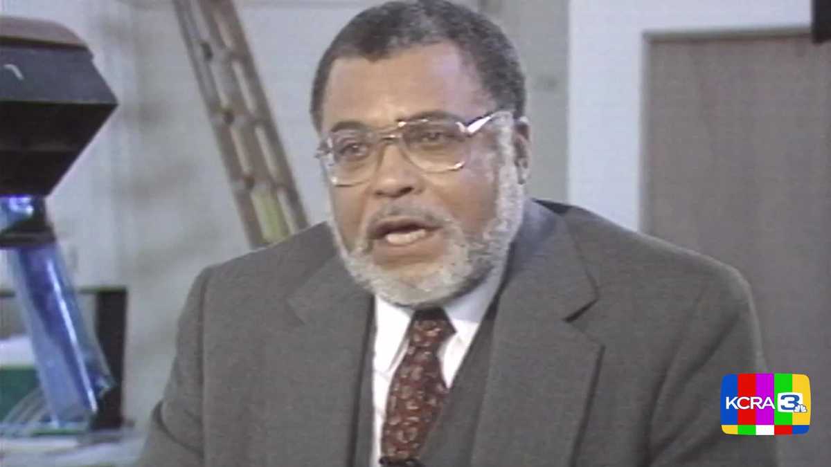 James Earl Jones talks about overcoming stutter | 1986 Interview