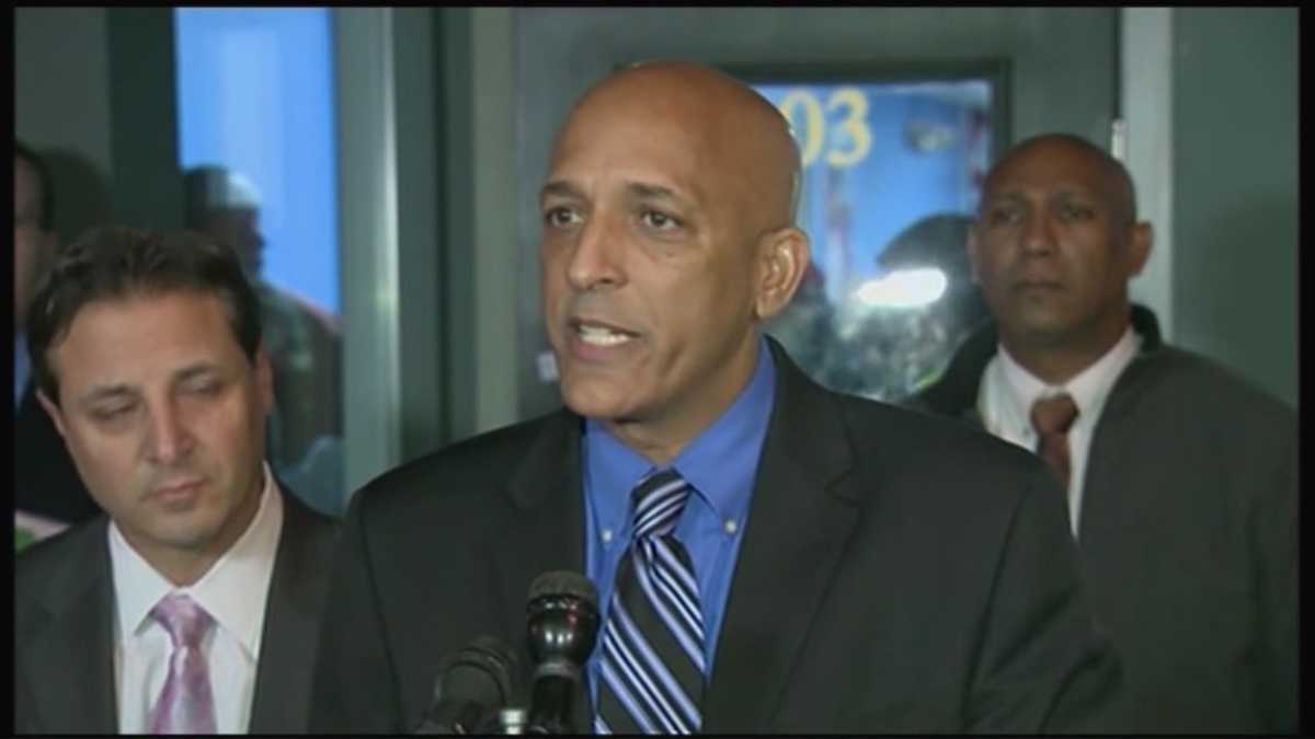 Political standoff continues after Lawrence mayoral election