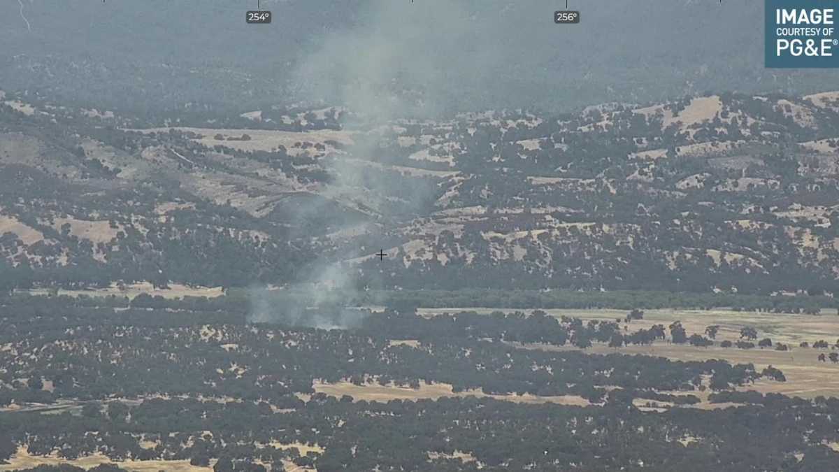 300-acre fire burns in southeast San Benito County, 50% contained