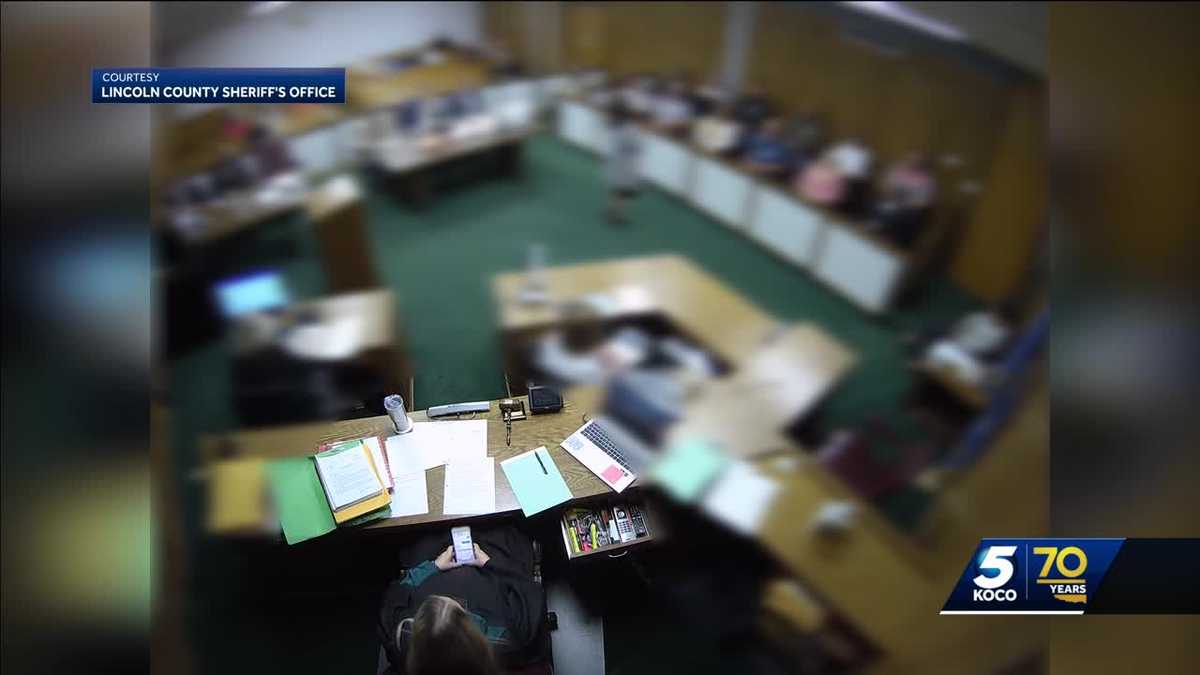 Oklahoma Judge Accused Of Texting During Trial Speaks Out