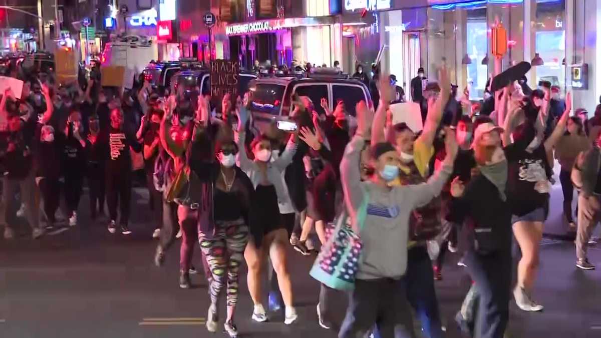 Fake claims about the death of George Floyd are being shared online ...