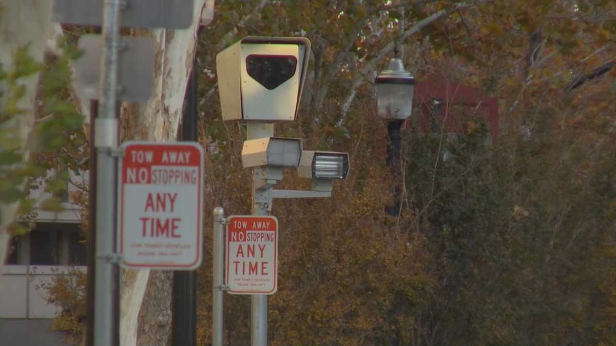 Sac. city officials to possibly add more red light cameras