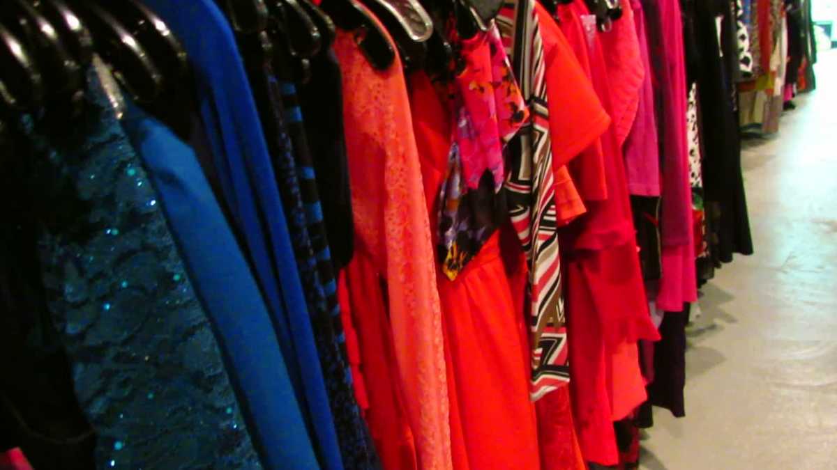 4the412 visits Brentwood's Style Exchange Boutique