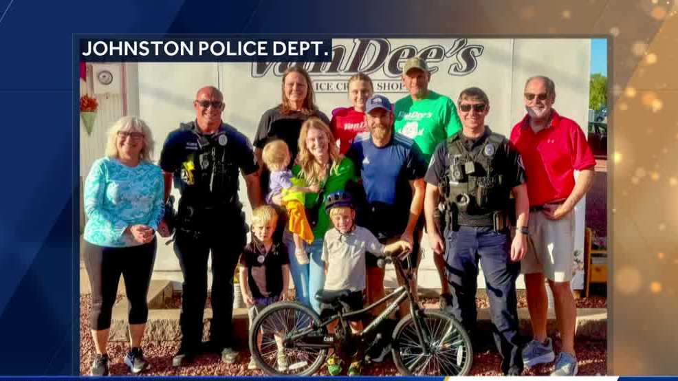 Johnston police reward kids for following bike safety habits