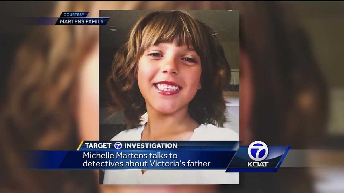 Where is Victoria Martens Father?