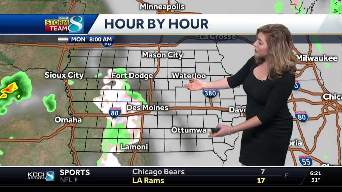 Tracking a wintry mix Monday morning