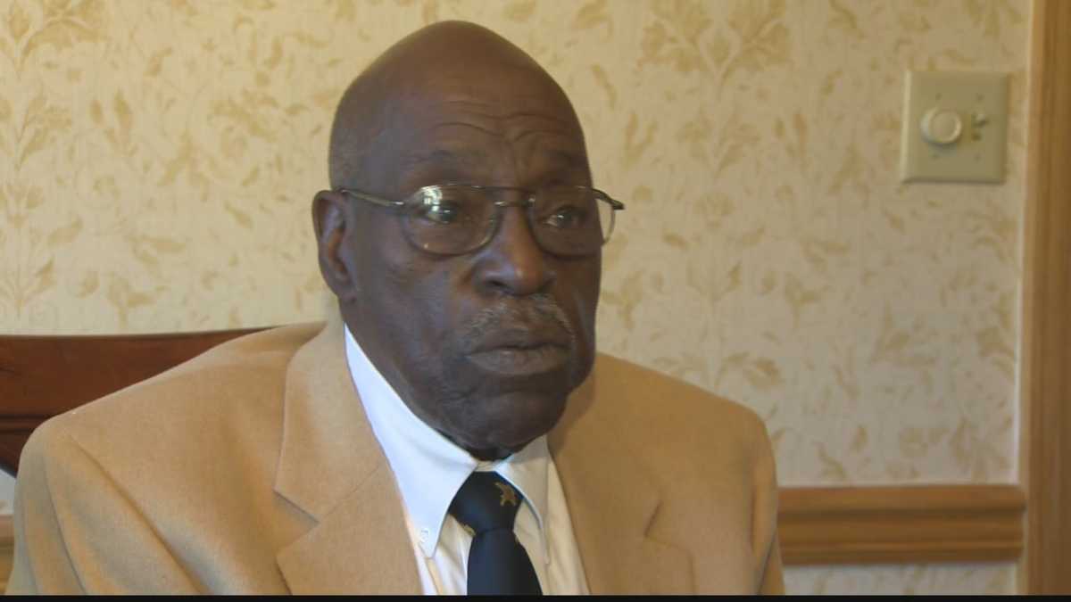 Pitt's Bobby Grier reflects on breaking Sugar Bowl's color barrier