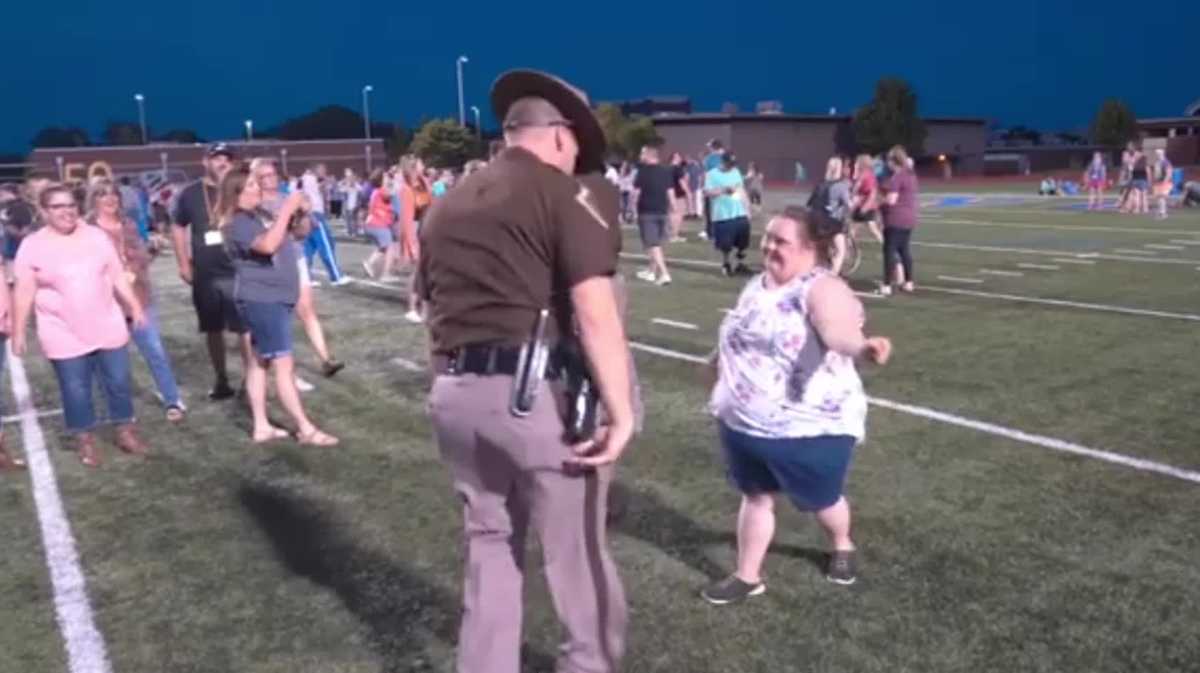 VIDEO: Oklahoma Highway Patrol trooper, Special Olympics athlete square ...