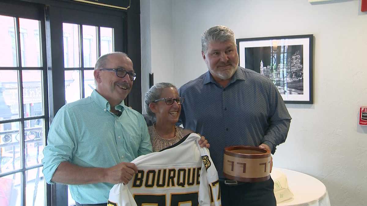 Mass. woodworker meets Ray Bourque after Made in Mass. report