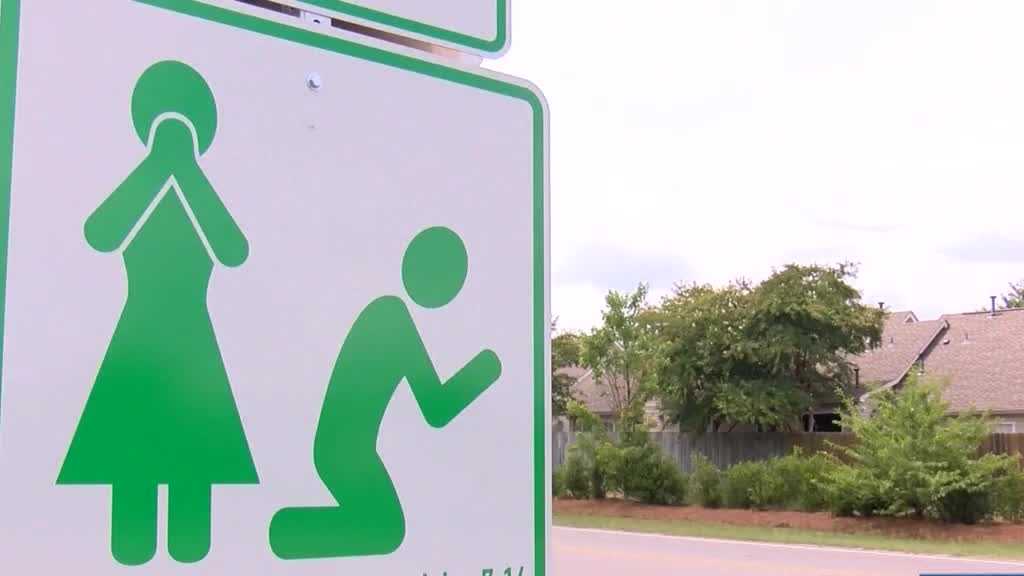 ‘School Prayer Zone’ road signs popping up around South Carolina