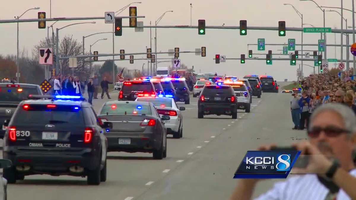 Hundreds accompany fallen officer to final resting place