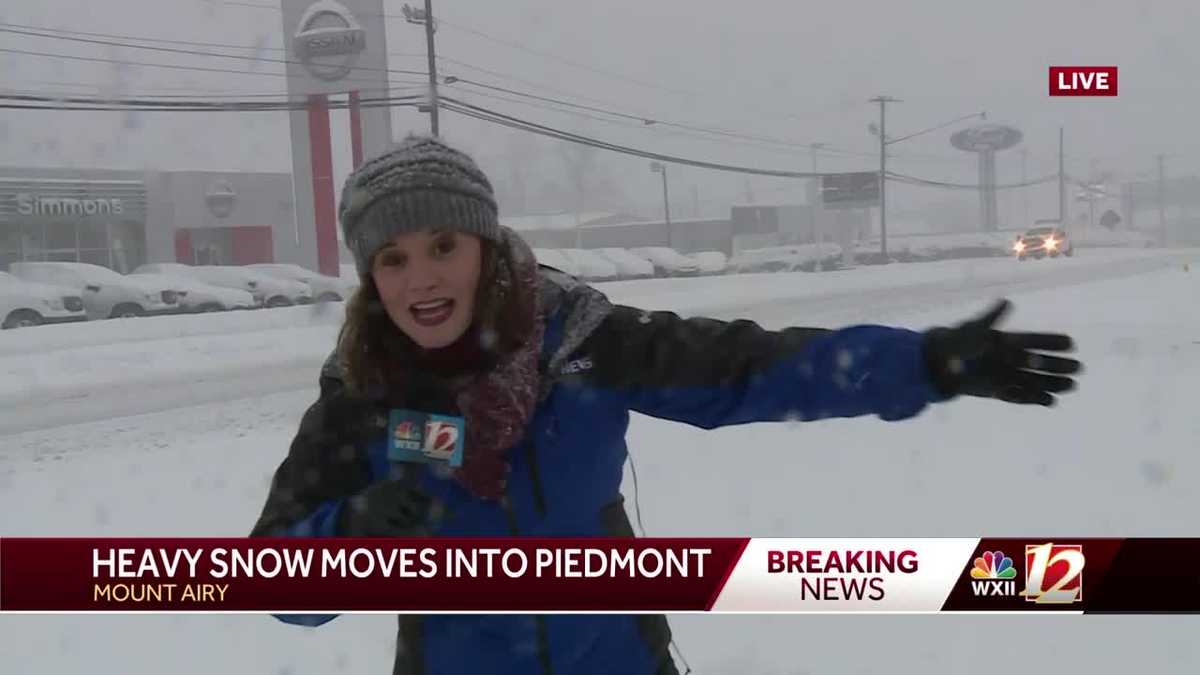 'Let it snow, let it snow': Reporter is taking holiday song requests ...