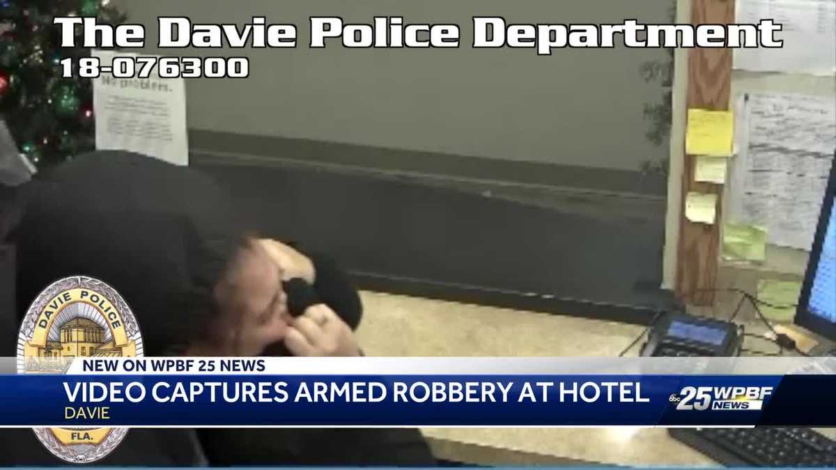 Scary video of attempted armed robbery