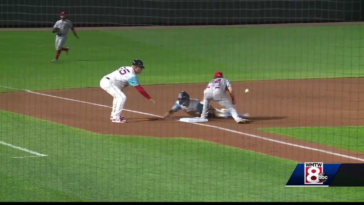 Sea Dogs earn key win
