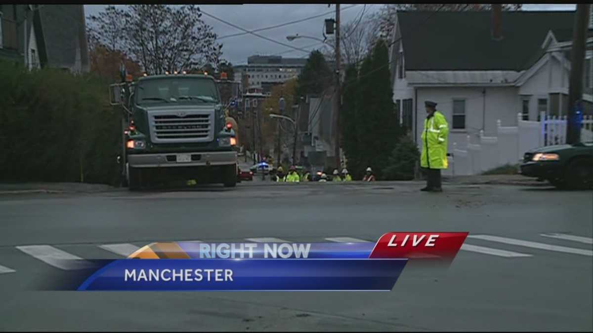 Crews work to repair Manchester water main