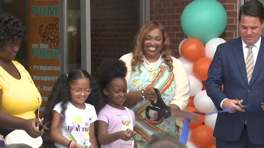 JCPS celebrates opening of Perry Elementary School
